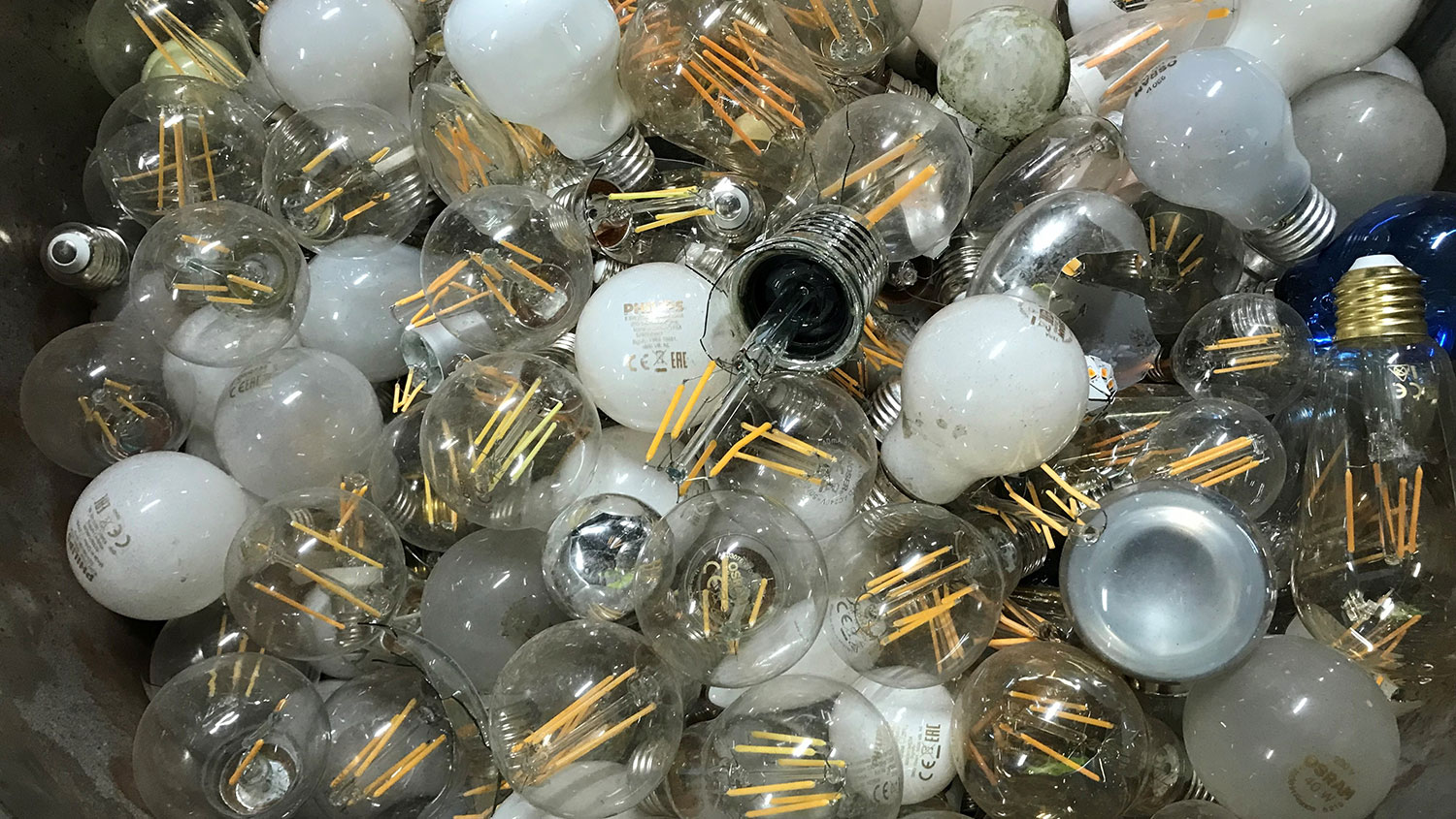 Recycling of LEDs